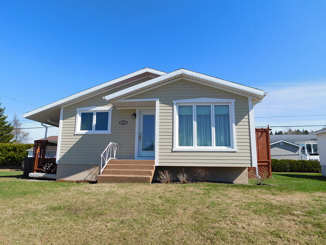 Nouveau revêtement de canexel - Construction & rénovation Martin Dubé